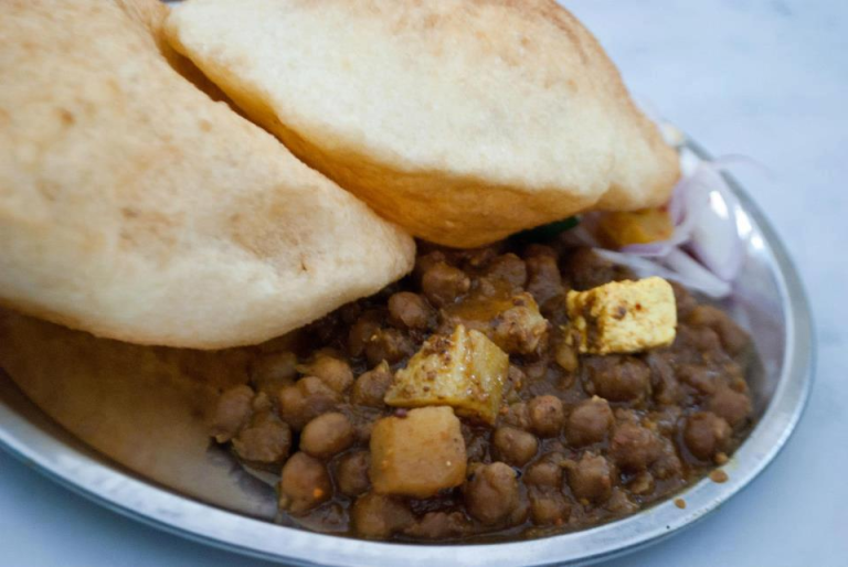 TOP 3 BEST CHOLE KULCHE & CHOLE BHATURE PLACES IN DELHI - Food